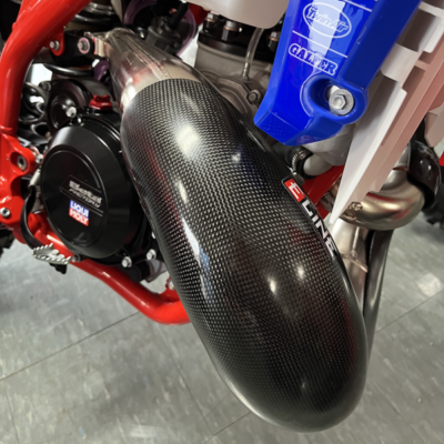 Two-Stroke Carbon Pipe Guards for Beta by E Line - Slavens Racing
